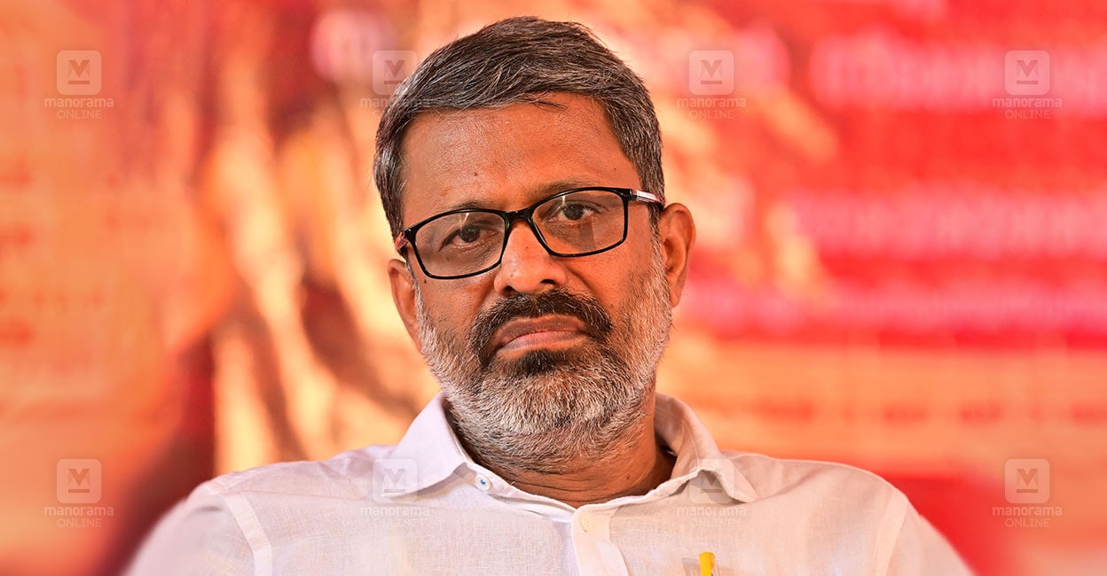 ശശി പുറത്തുതന്നെ; ഇ.എന്‍. സുരേഷ് ബാബു വീണ്ടും പാലക്കാട് ജില്ലാ സെക്രട്ടറി | മനോരമ ഓൺലൈൻ ന്യൂസ് ...